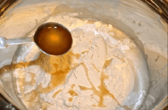 One ingredient that will make your home-baked bread unbeatable and last ...