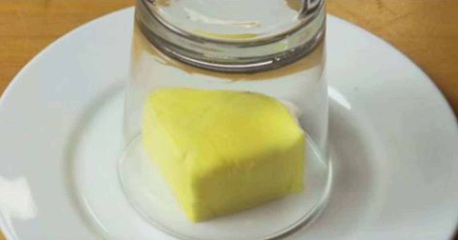 A trick to have instantly soft butter for spreading - i-Recipe