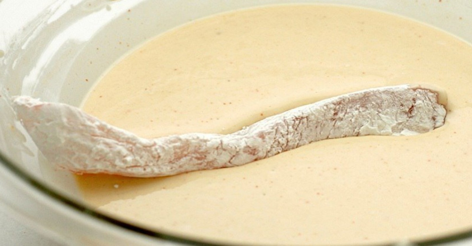 How to best coat fish so it doesn't fall apart and stays juicy - i-Recipe