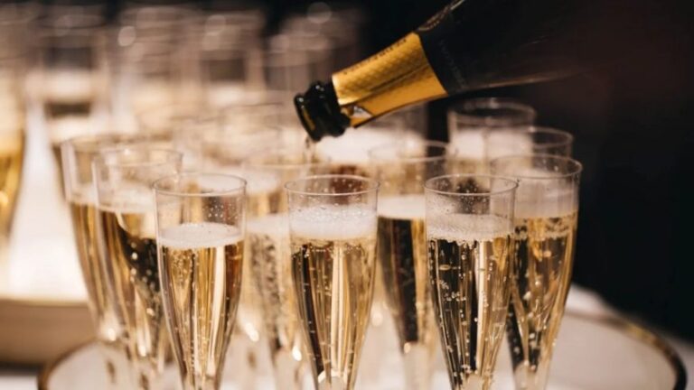 Scientists have proven: Women who are constantly under stress should ...