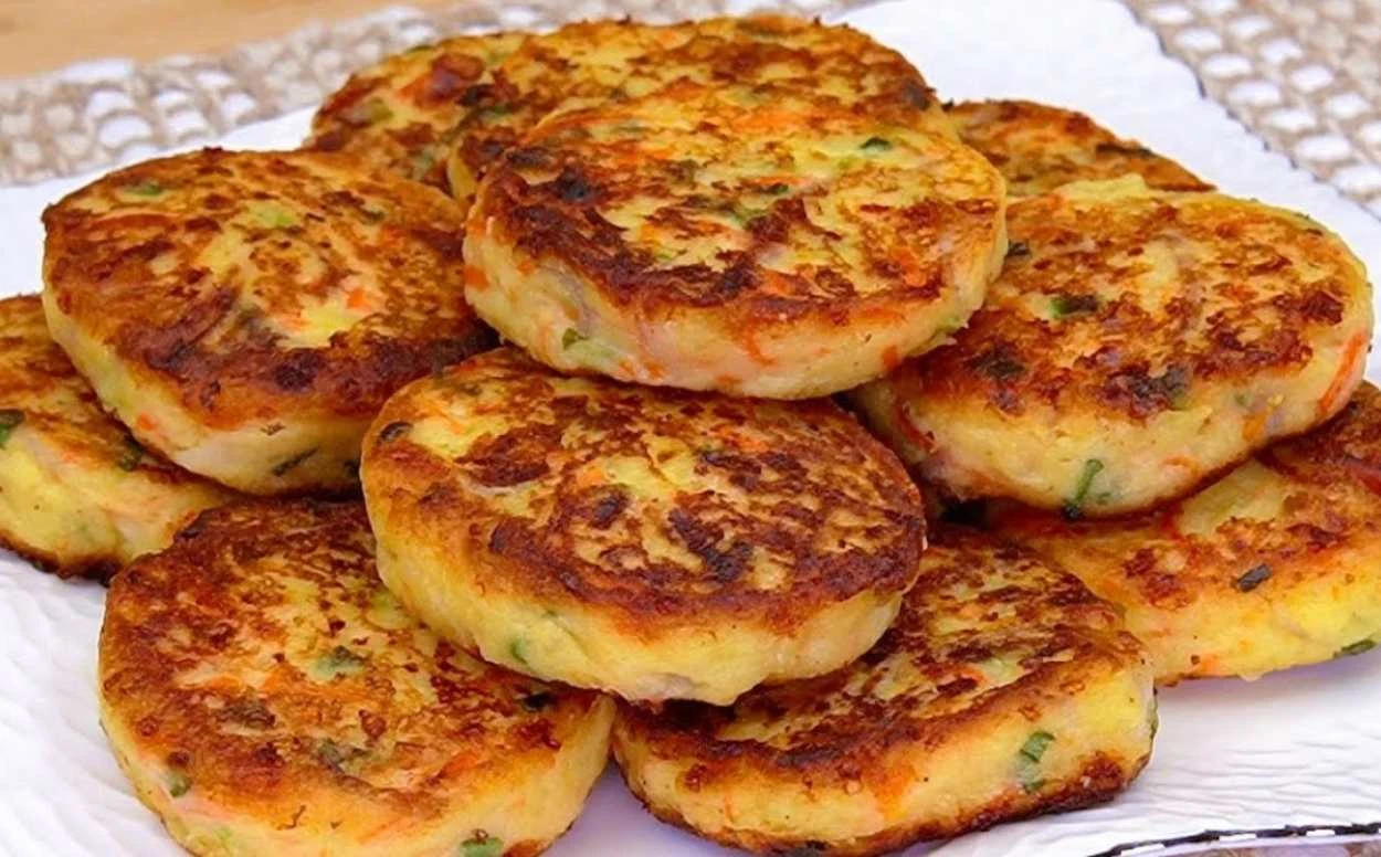 Potato-cheese patties with garlic and spring onion - i-Recipe